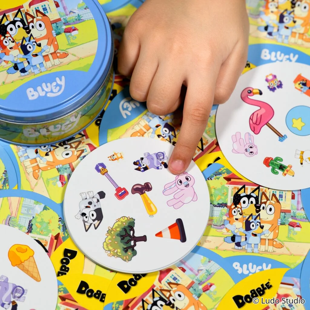 Dobble Bluey Board Game - Asmodee Italia